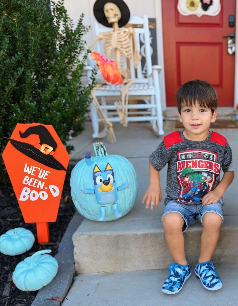 Crafting Your Own 'Boo' Sign