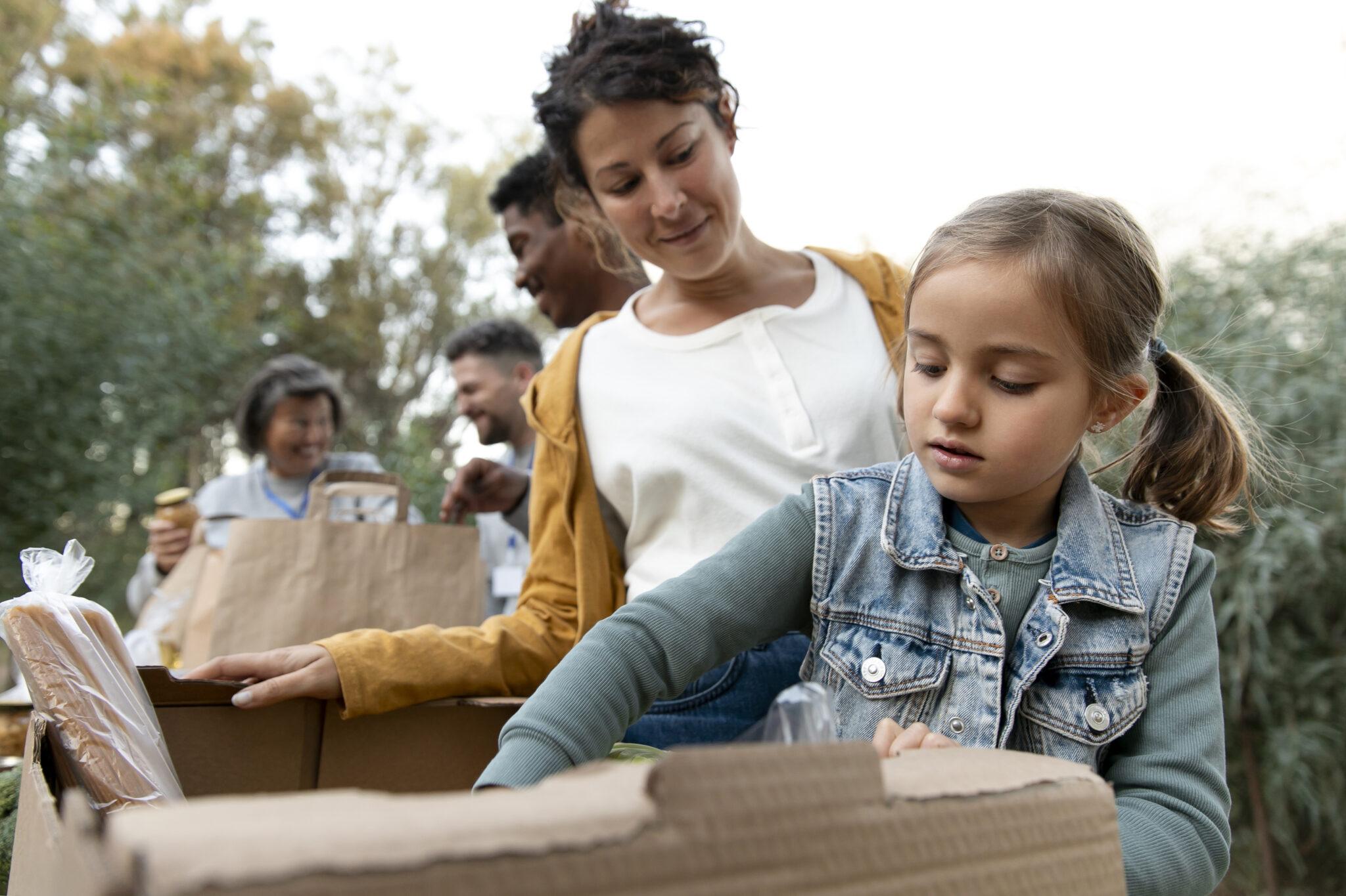 Family Volunteer Projects for the Holidays